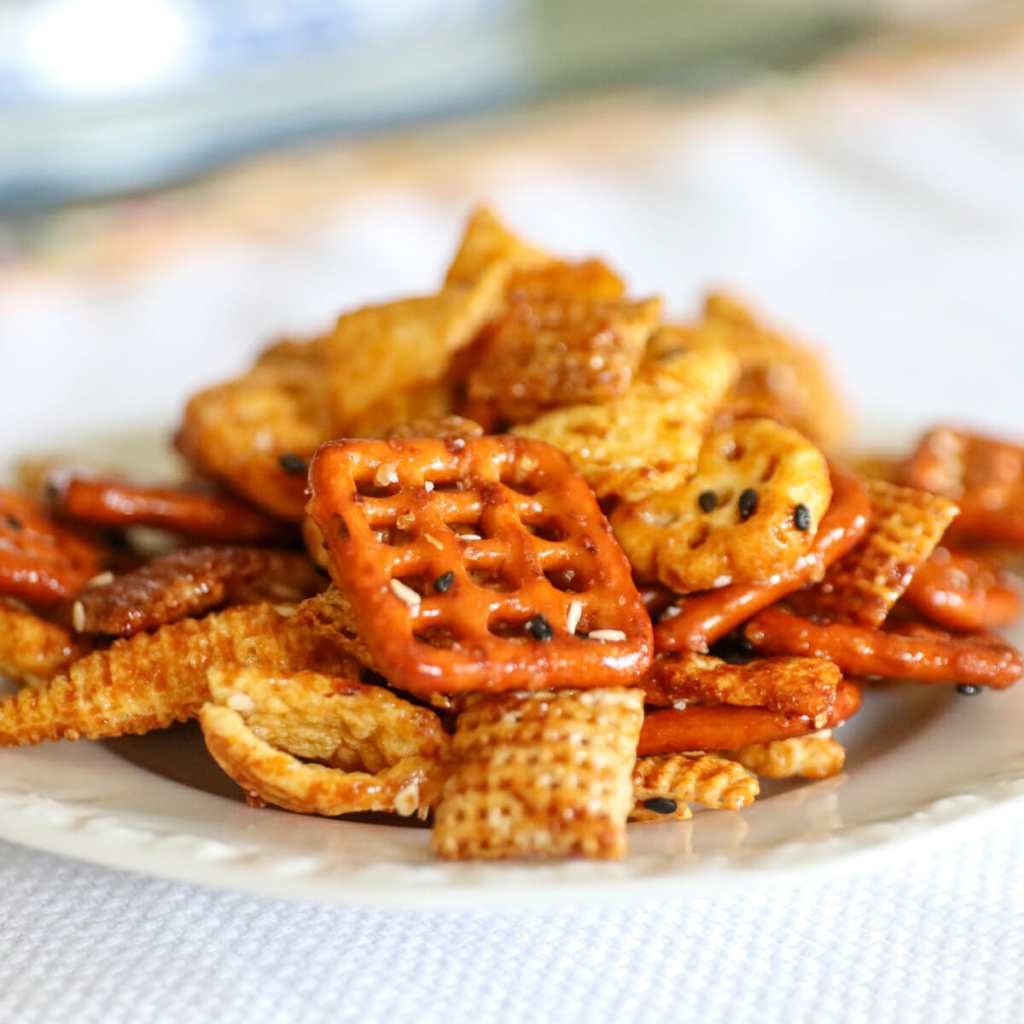 Hawaiian Chex Mix - JCP Eats