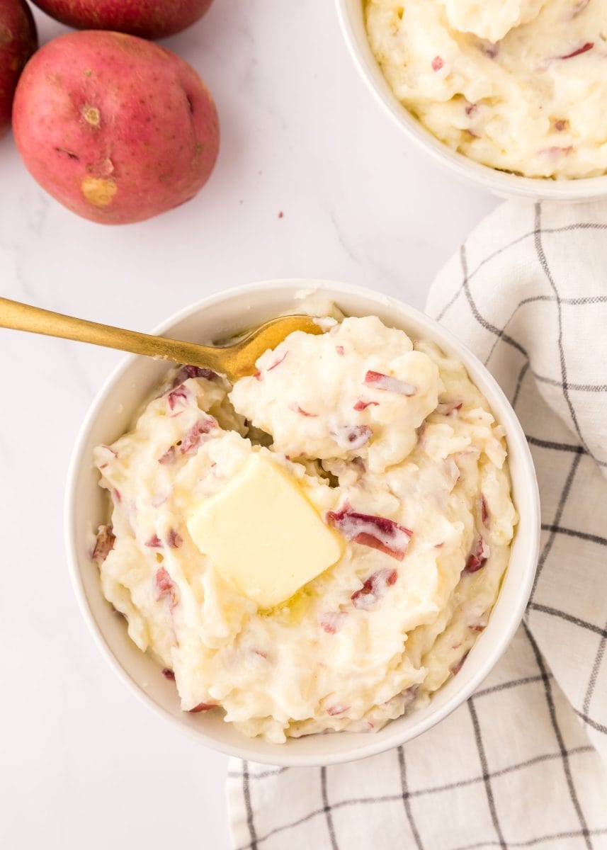 Creamy Mashed Red Skinned Potatoes - JCP Eats