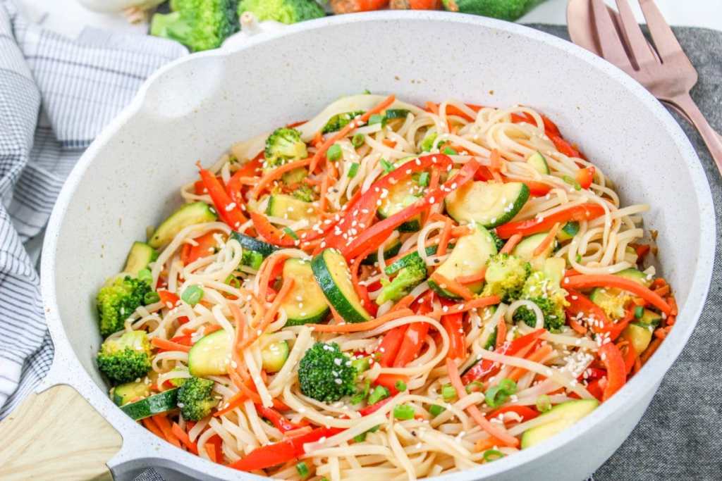 Vegetarian Stir Fry Noodles - JCP Eats